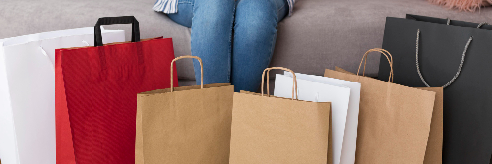 Packman:How does the customizability of paper bags enhance brand ident